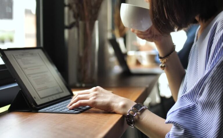 How to Write Fashion Descriptions That Skyrocket Clothing Store Sales ...